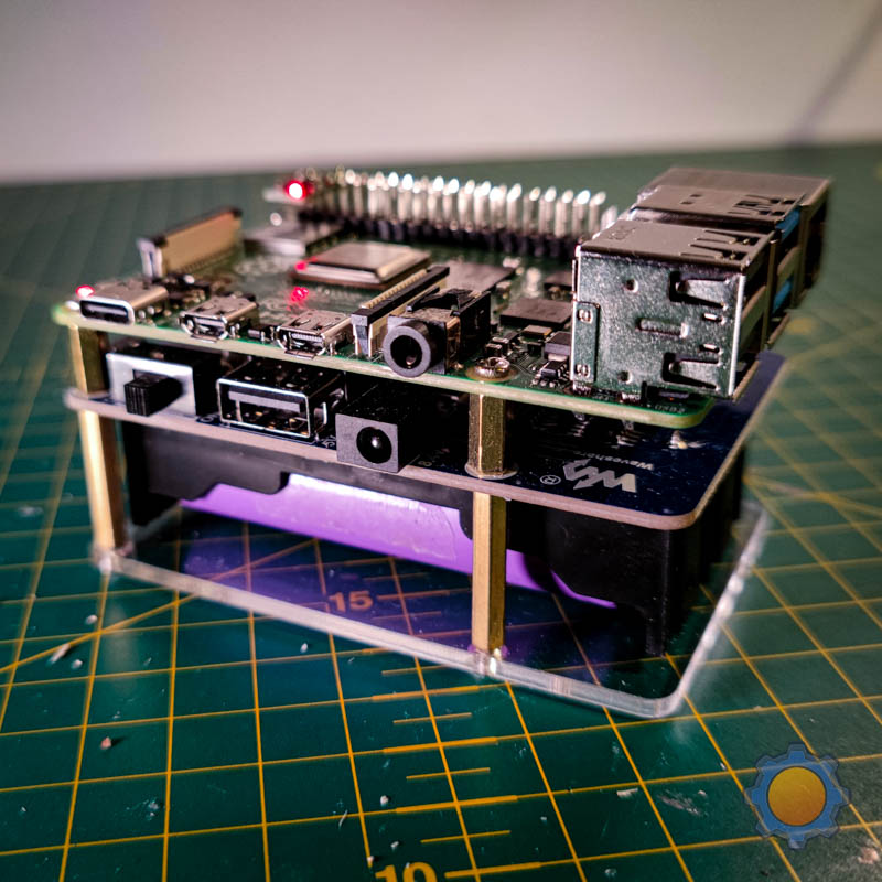 Power no matter what! Waveshare UPS hat - NotEnoughTech